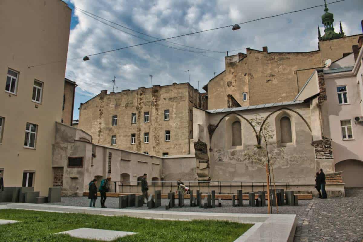 Jewish Lviv - Walk through the Jewish quarter of Lviv